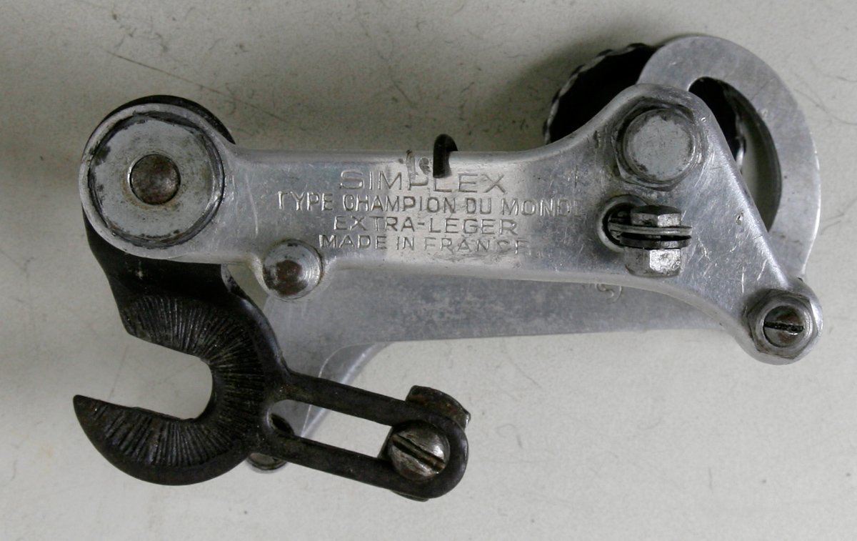 Hilary Stone Classic Corner Rear Derailleurs