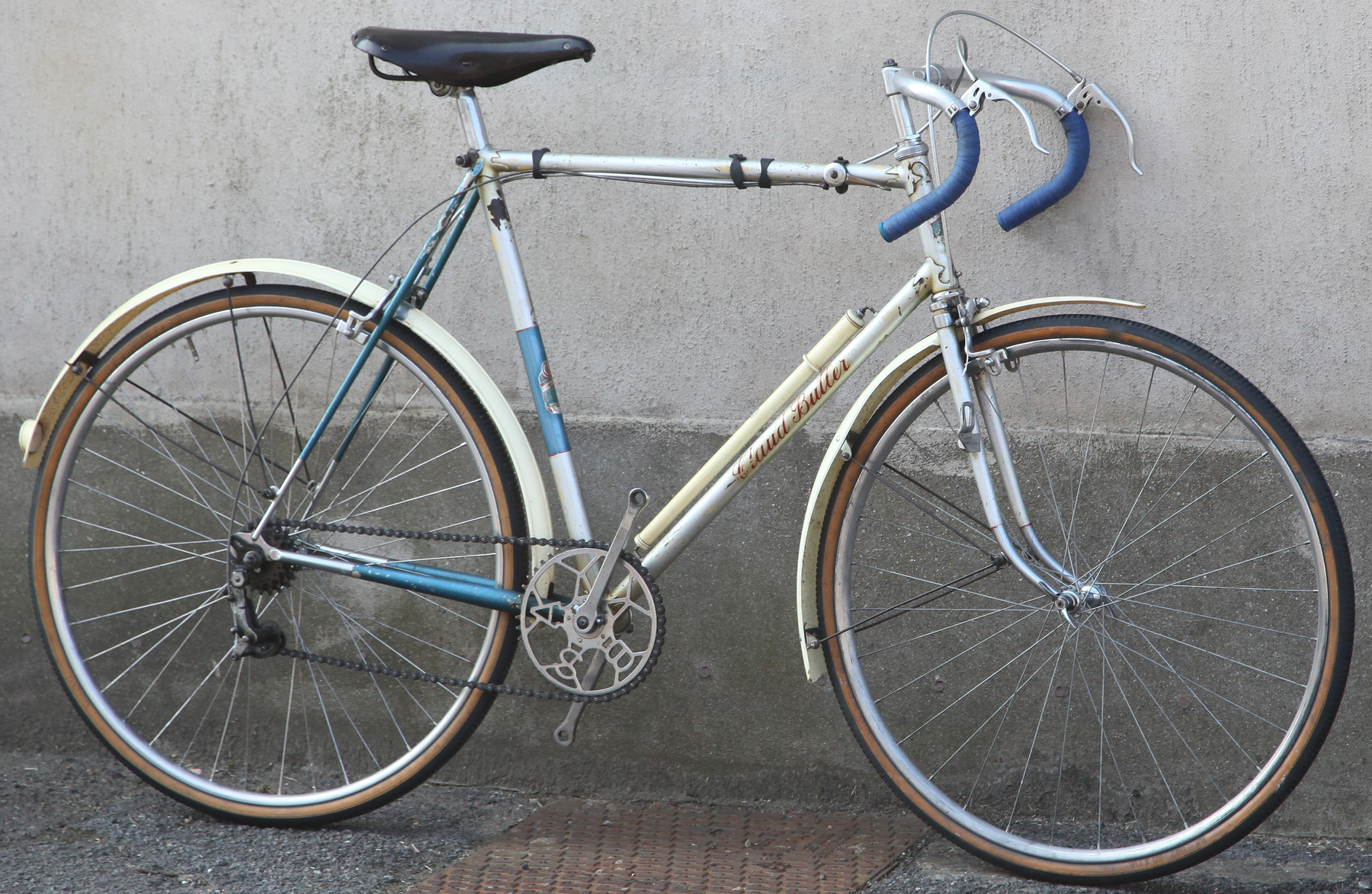 Hilary Stone – Bikes 1