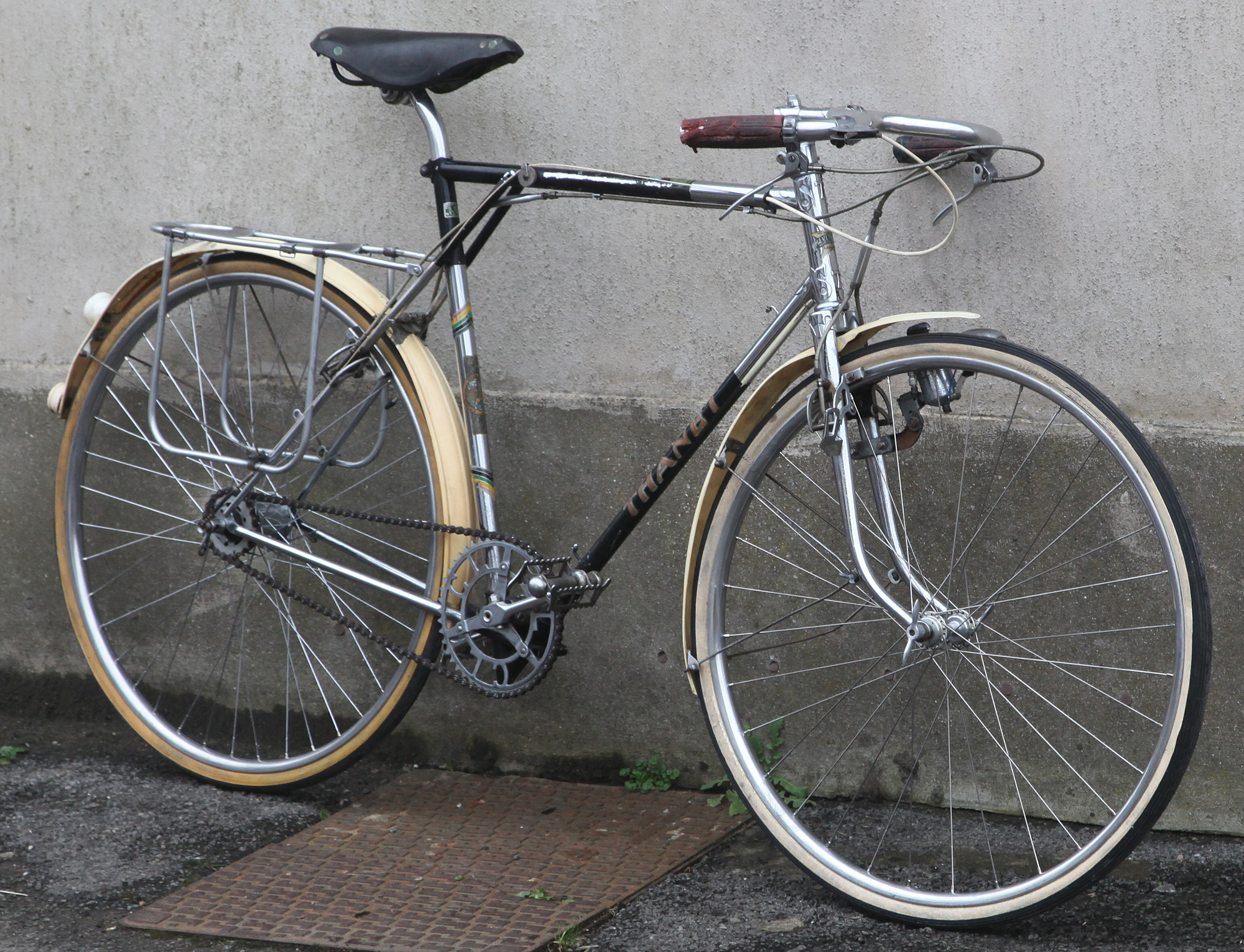 Hilary Stone – Bikes 1